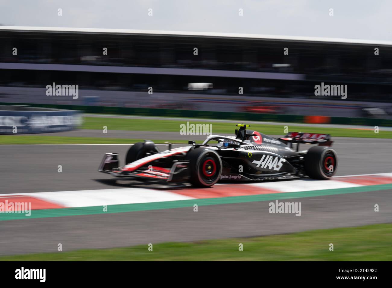 Mexico City Grand Prix, Mexico. 27th Oct, 2023. Nico HŸlkenberg driving ...