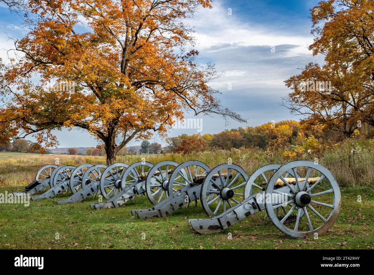 Revolutionary war cannons hi-res stock photography and images - Alamy