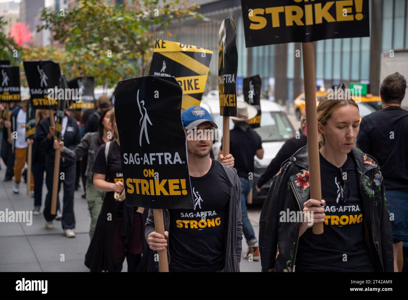 New York, USA. 27th Oct, 2023. Actor Daniel Radcliffe joins fellow ...