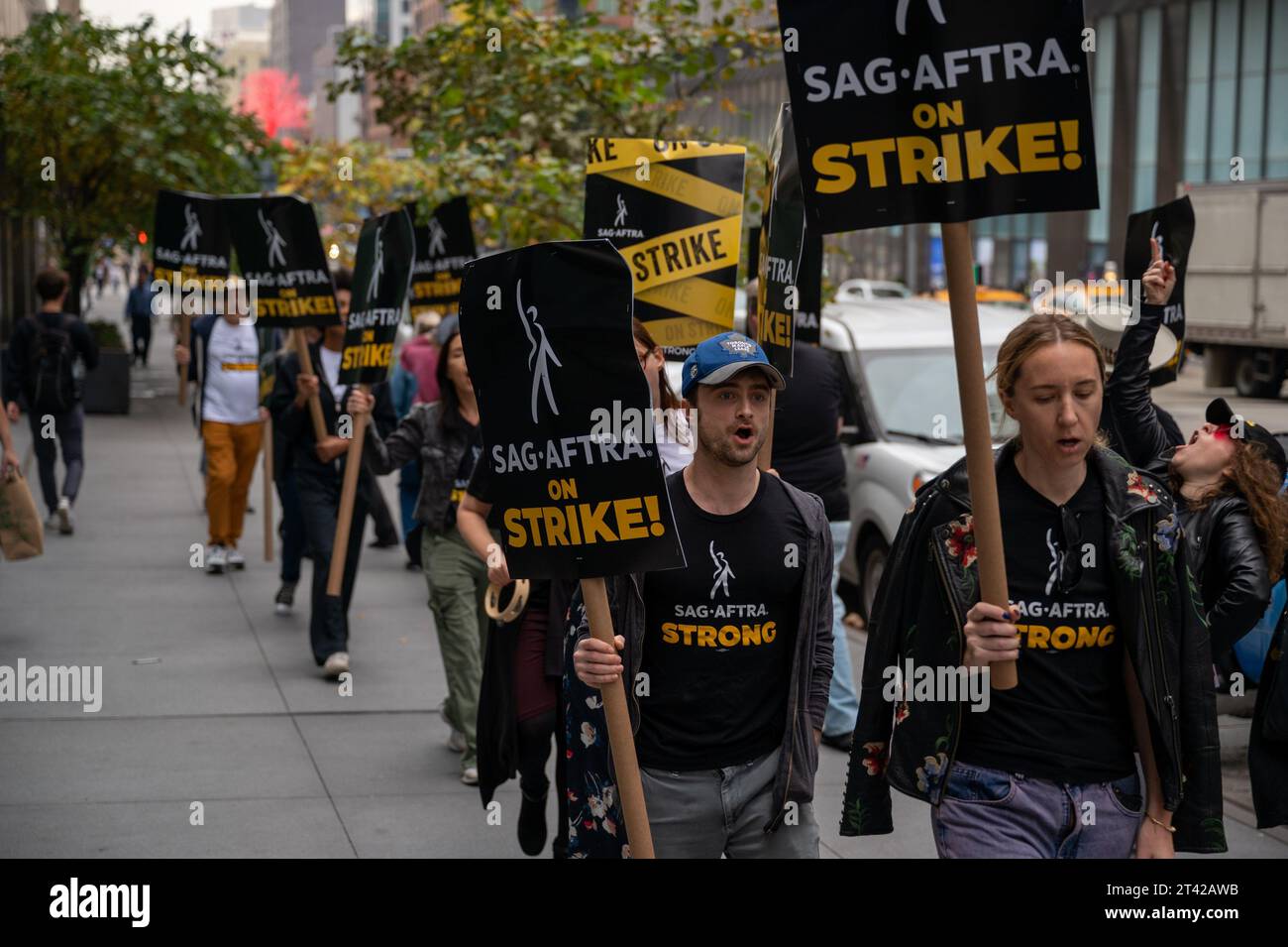 New York, USA. 27th Oct, 2023. Actor Daniel Radcliffe joins fellow ...