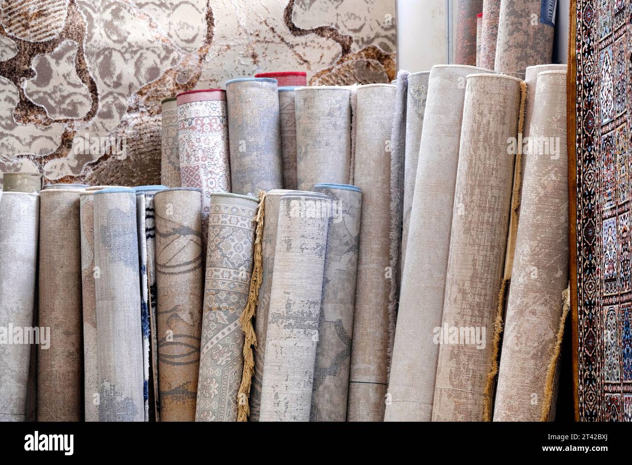 Kashmir craft hi-res stock photography and images - Alamy