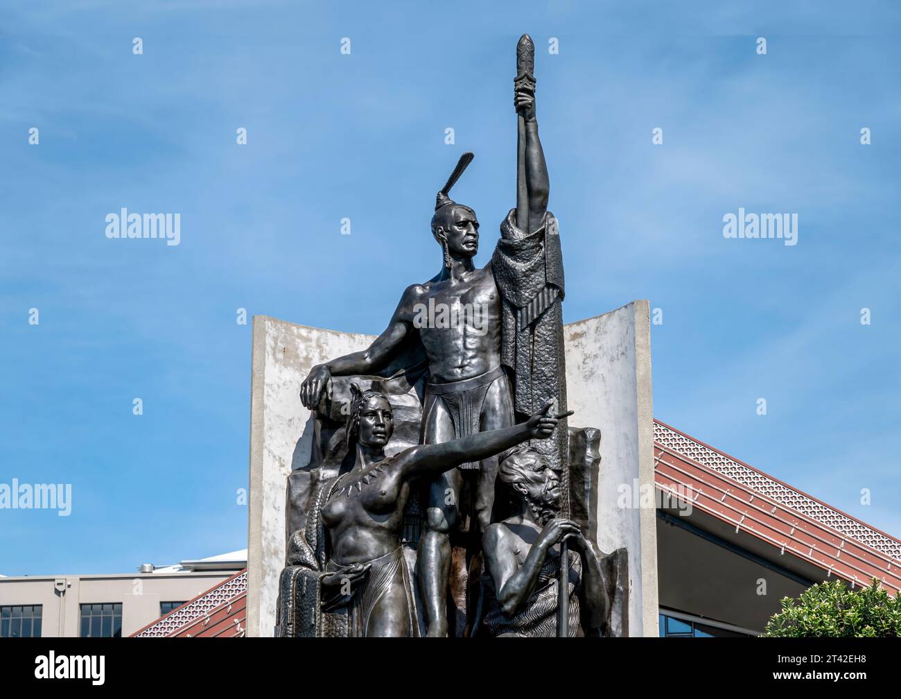 statue dedicated to Kupe the legendary explorer for discovering ...