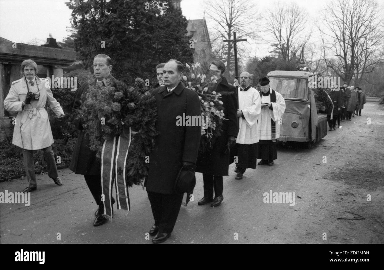Ss treffen hi-res stock photography and images - Alamy