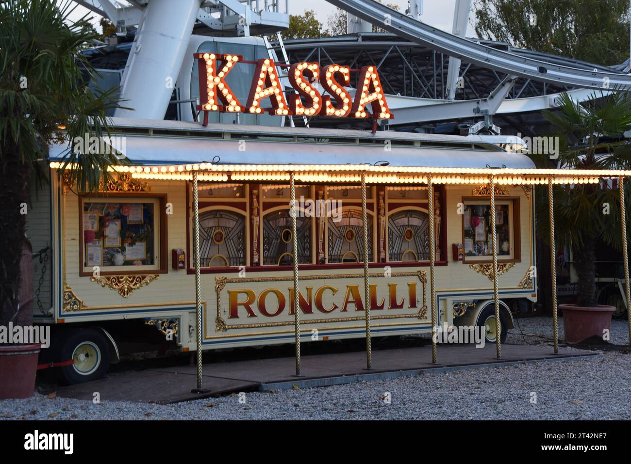 Circus Kasse Muenchen 27.10.2023 Werksviertel Mitte Circus Roncalli ...