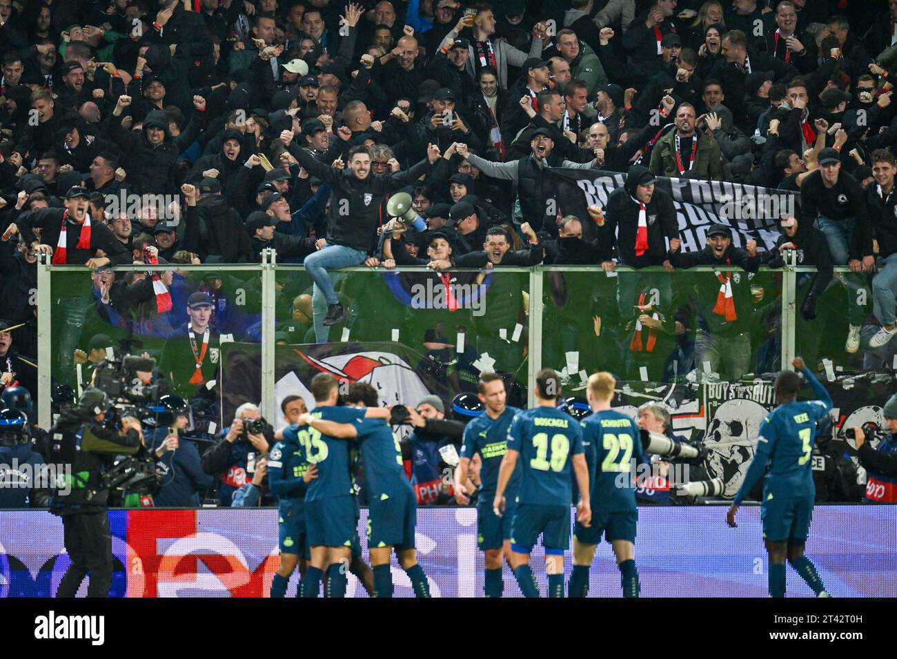 fans and supporters of PSV celebrating the 0-1 goal during the Uefa ...