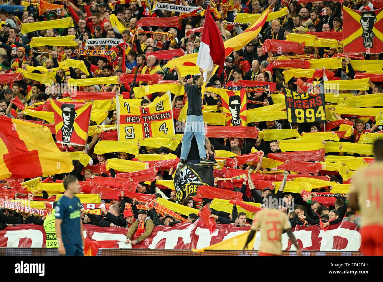 Lens, France. 24th Oct, 2023. fans and supporters of Lens in tribune ...
