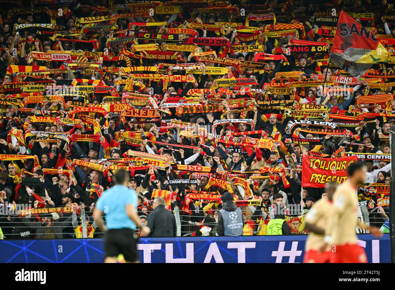 Lens, France. 24th Oct, 2023. fans and supporters of Lens showing their ...