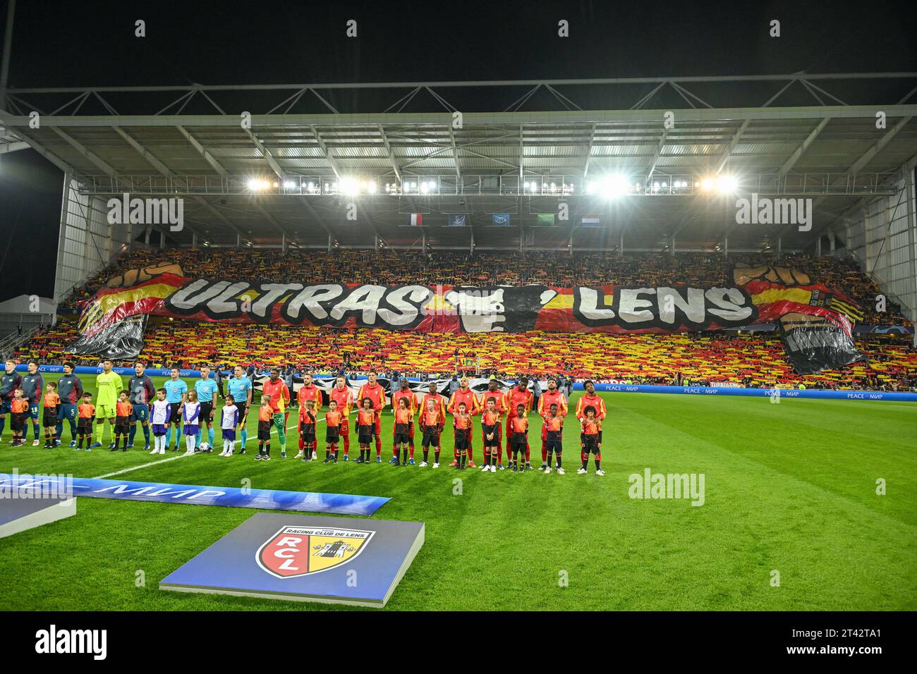Lens, France. 24th Oct, 2023. fans and supporters of Lens showing their ...