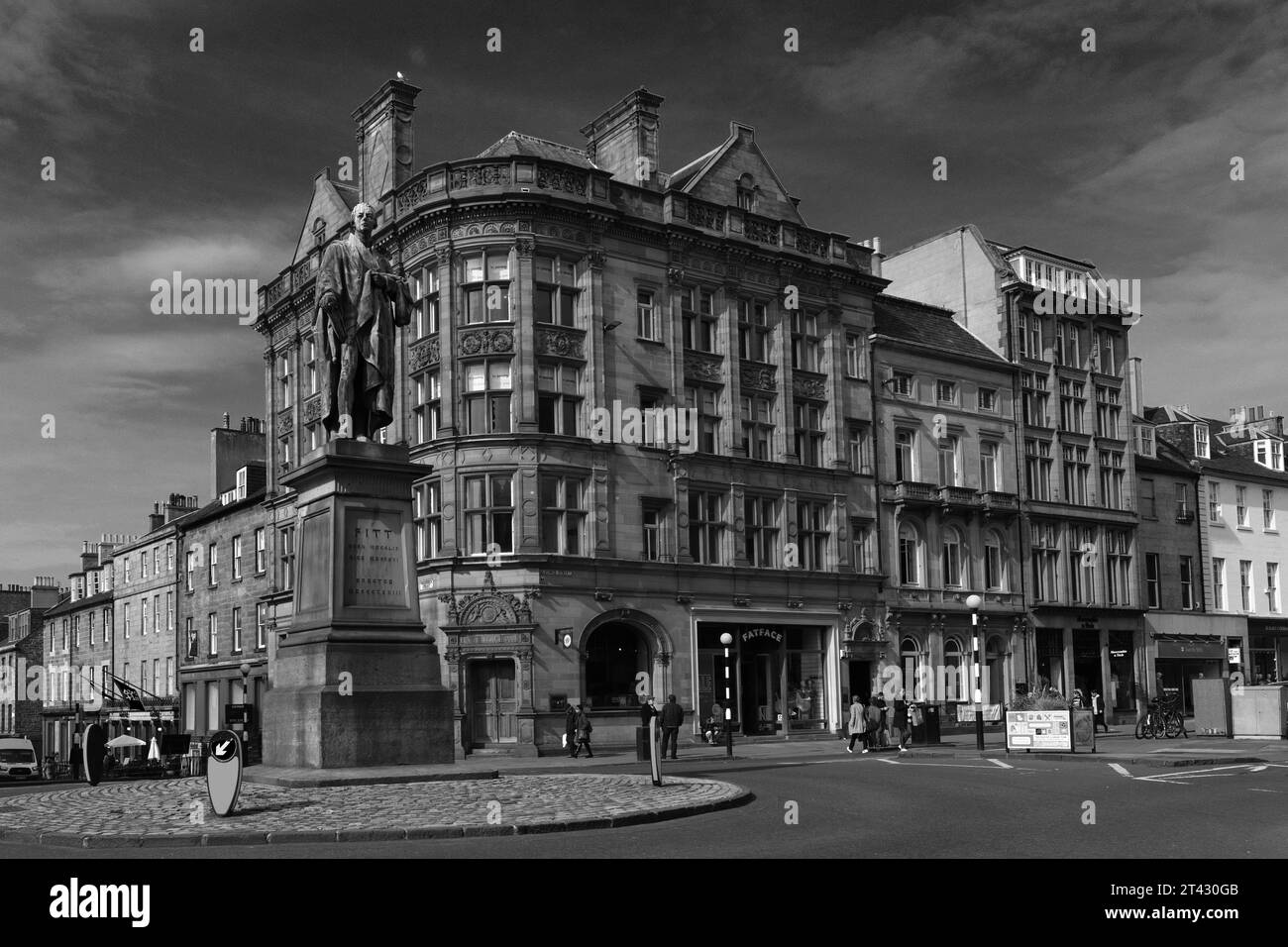 The William Pitt The Younger Statue, George Street, Edinburgh City ...
