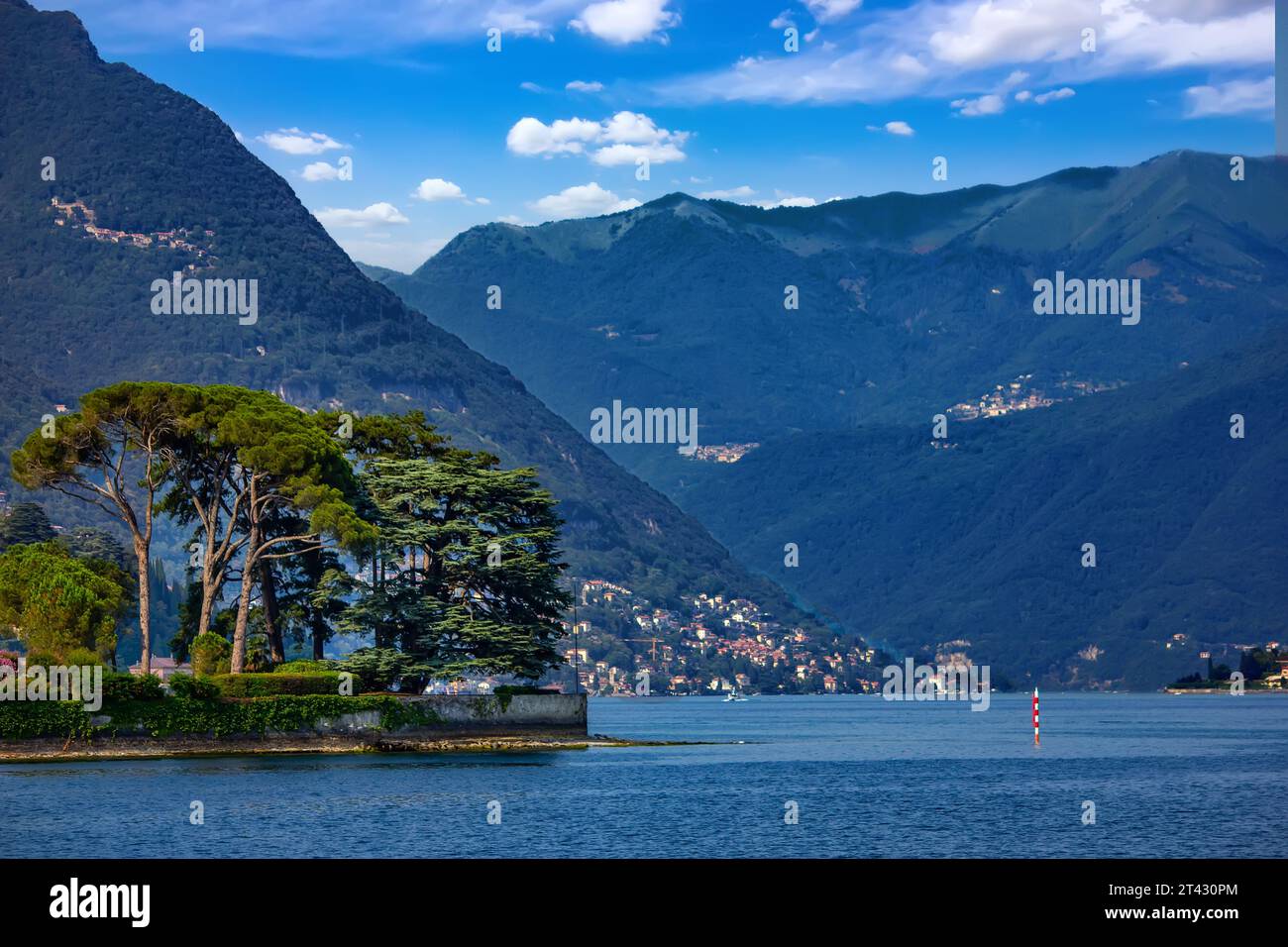 View of the beautiful architecture and Lake Como in Italian Alps Stock ...
