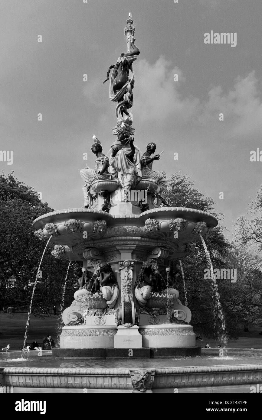 The Ross fountain in Princes Street Gardens, Edinburgh city, Scotland ...