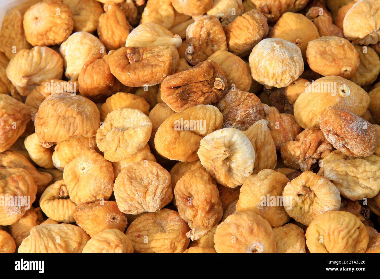 dried fig fruit in a shop Stock Photo - Alamy