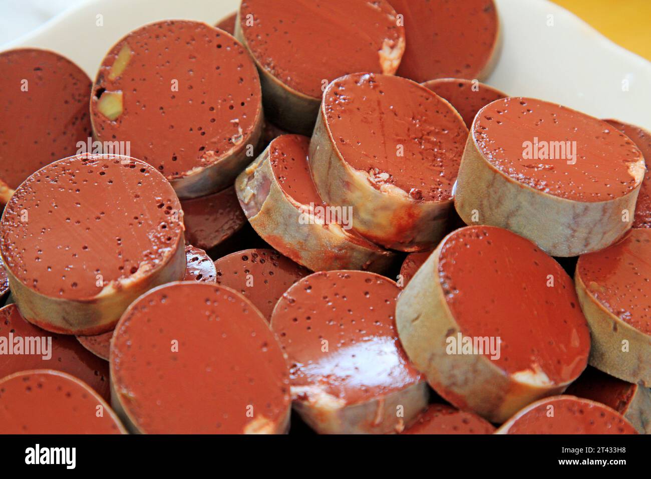 Slices blood pudding black hi-res stock photography and images - Alamy