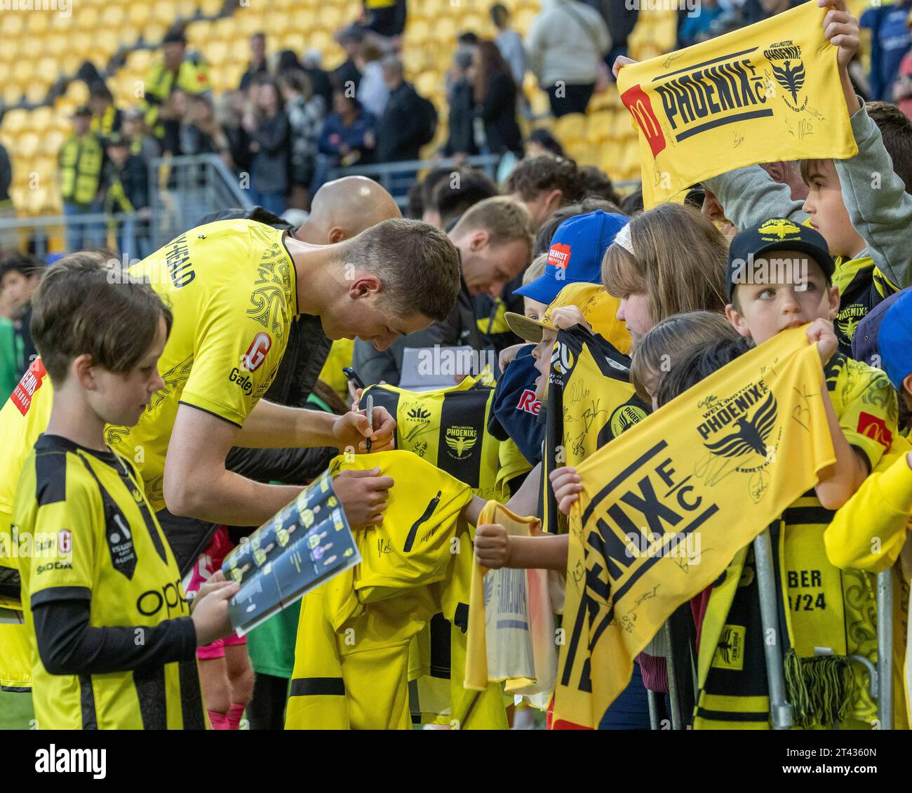 Perth glory stadium hi-res stock photography and images - Alamy