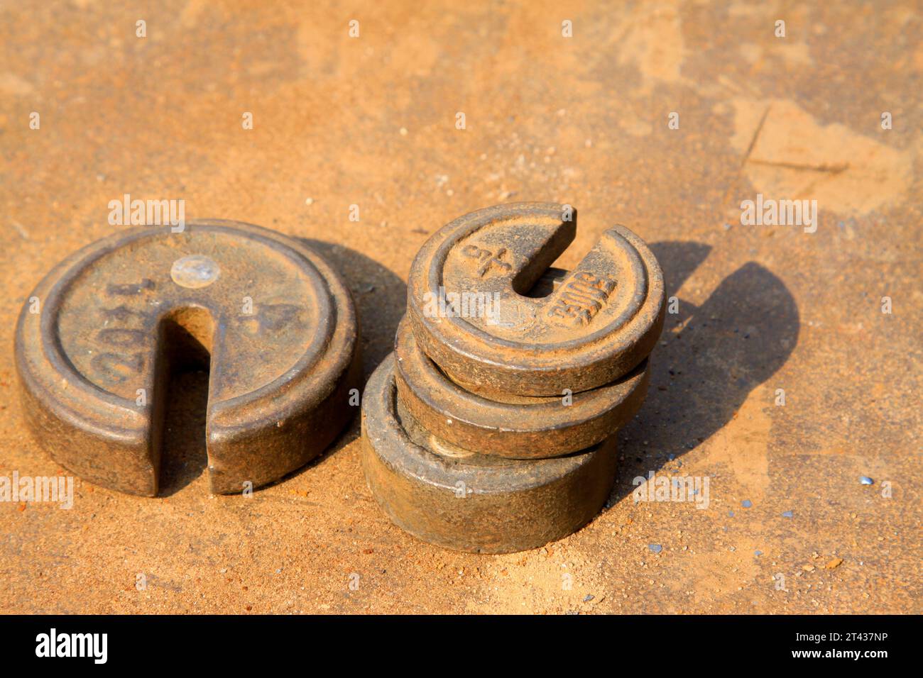 Weight artifacts hi-res stock photography and images - Alamy
