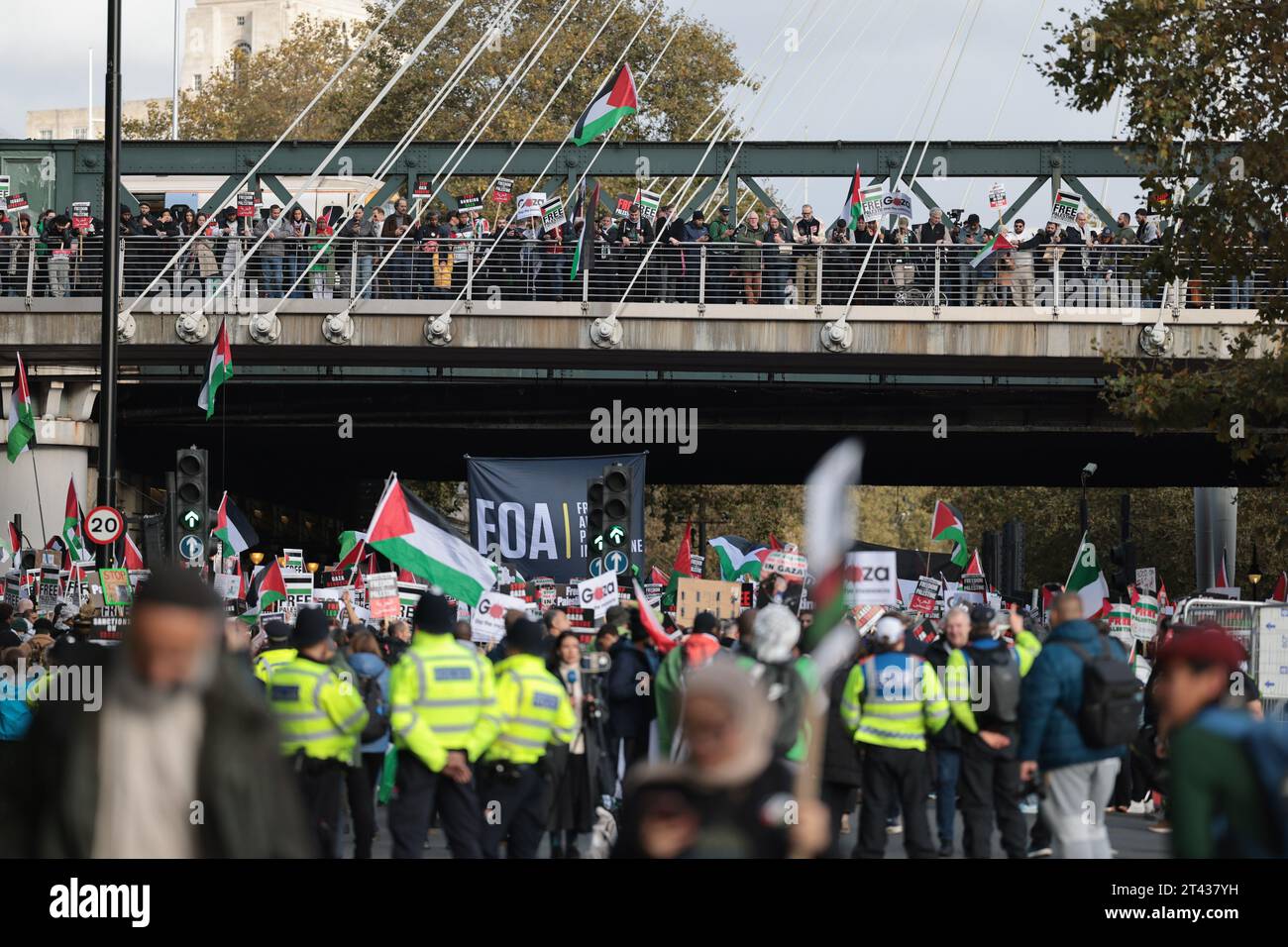 London, UK. 28th Oct, 2023. Protestors take to the streets of ...
