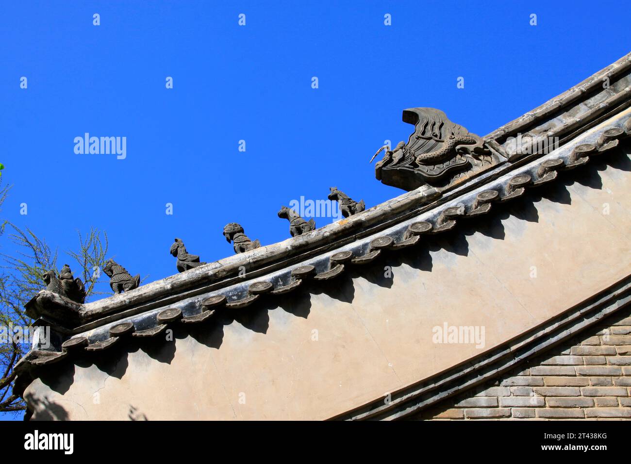 Gray temples hi-res stock photography and images - Alamy
