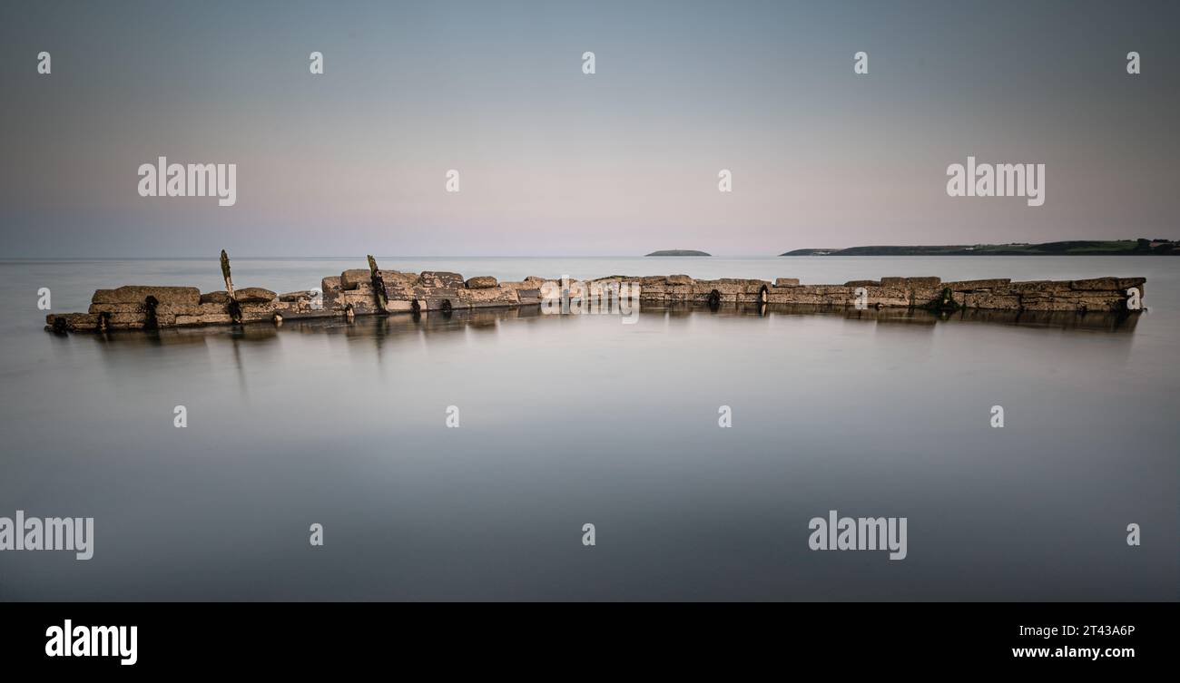 Seawall strand hi-res stock photography and images - Alamy