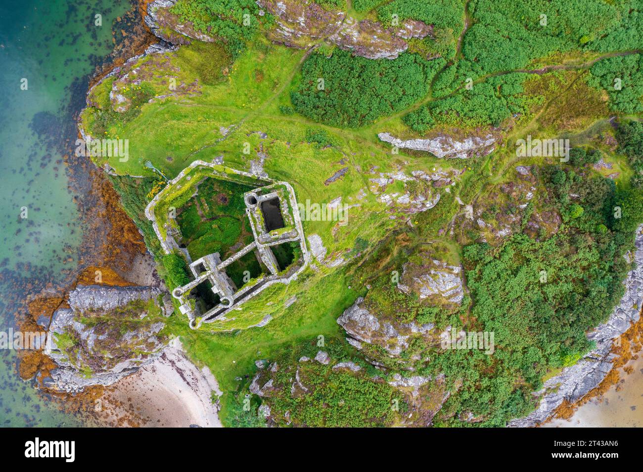 Castle tioram aerial hi-res stock photography and images - Alamy