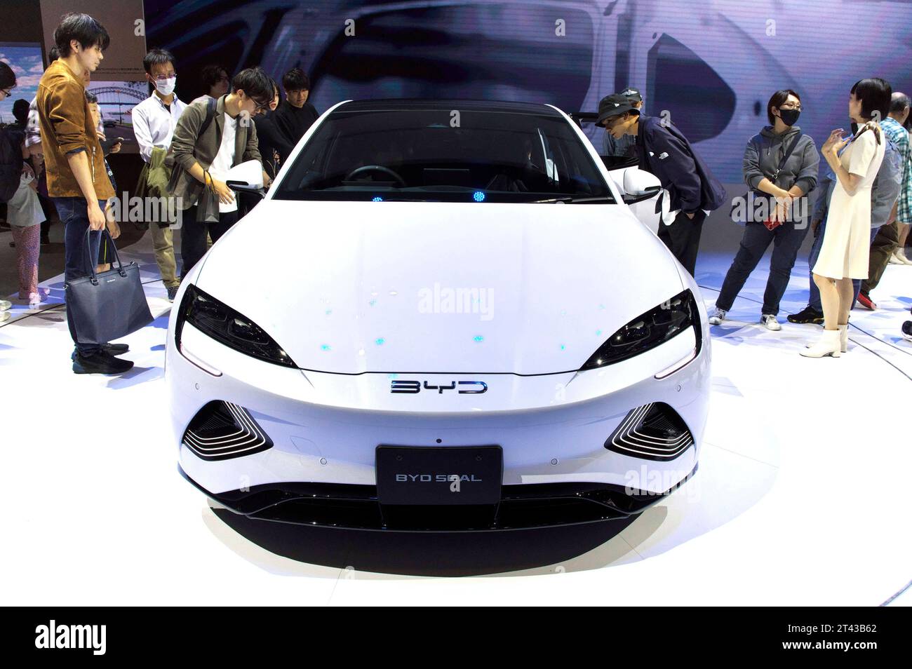 BYD Seal auf der Japan Mobility Show 2023 auf dem Messegelände Tokyo Big Sight. Tokio, 28.10. ...