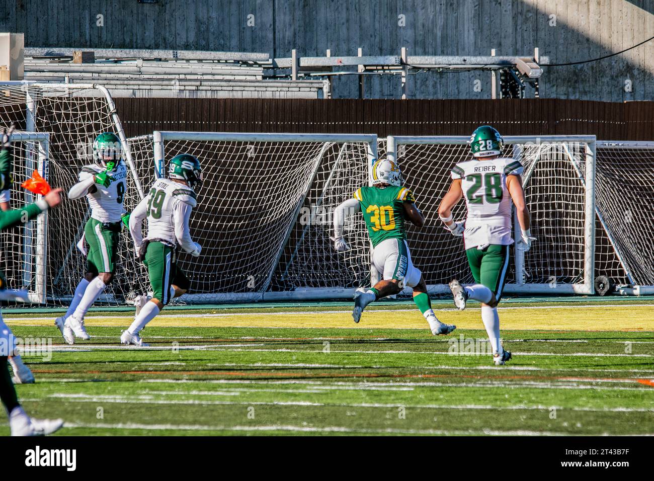 Canada west division hi-res stock photography and images - Alamy