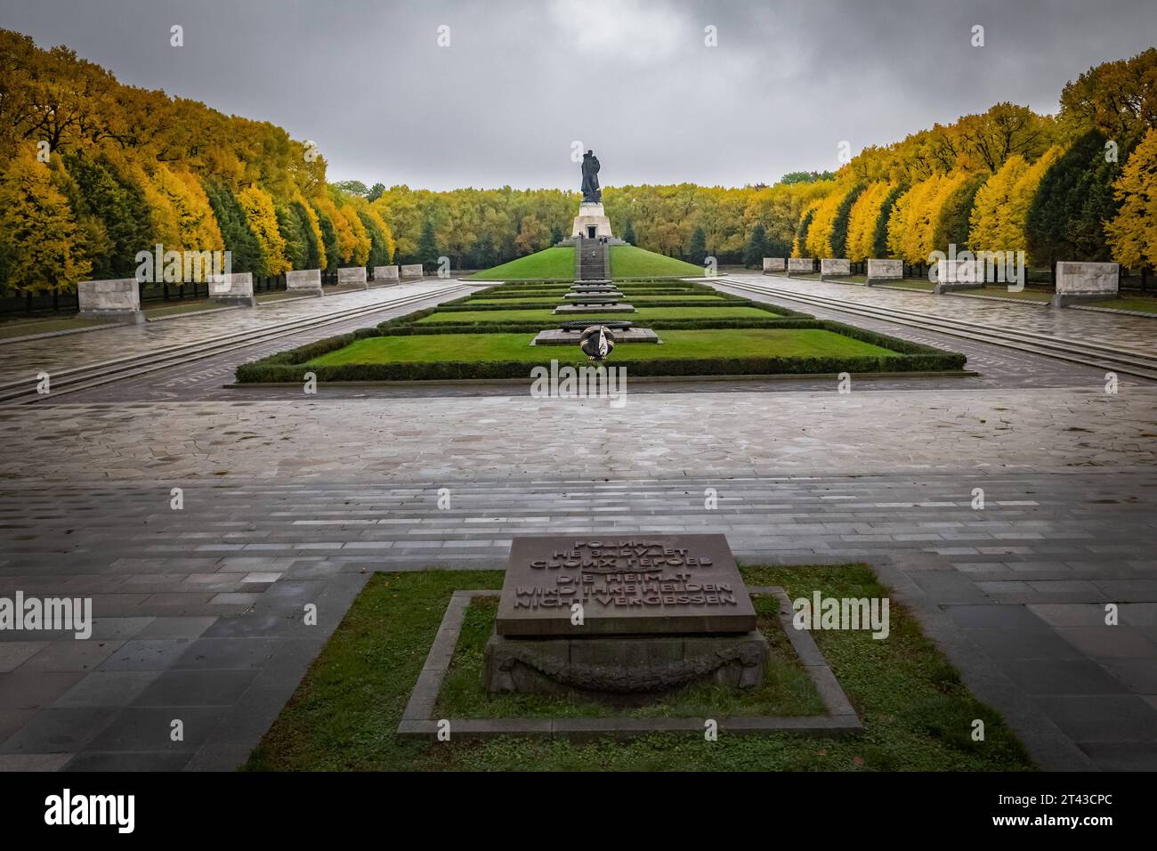 Berlin Treptow-Köpenick sowjetisches/russisches Ehrenmal Treptower Park ...