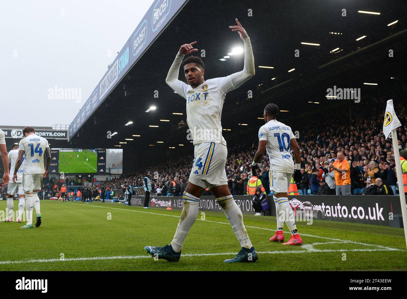 Leeds, UK. 28th Oct 2023. Georginio Rutter of Leeds United celebrates ...