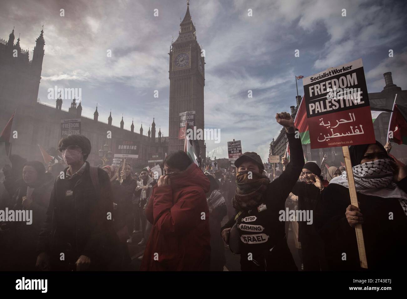 London, UK. 28th Oct 2023. An estimated 100,000 people take part in the ...