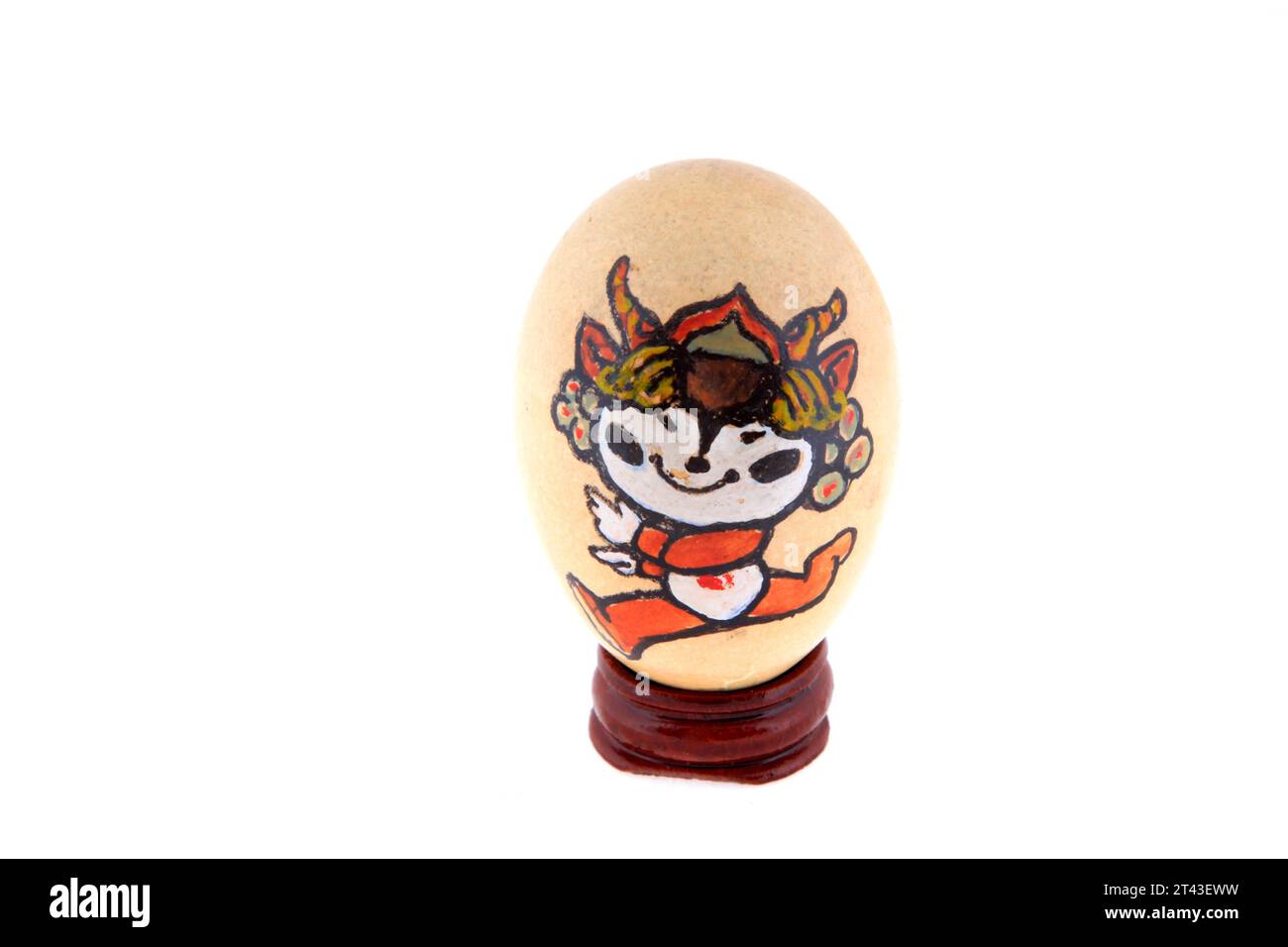 painting on eggshell, Chinese traditional arts and crafts Stock Photo ...