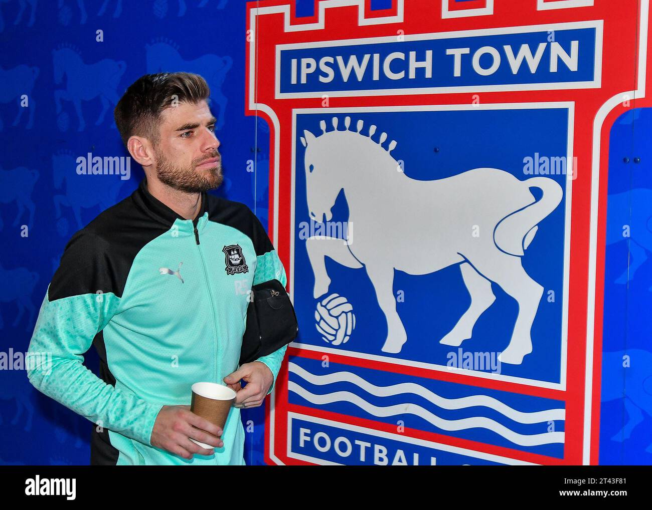 Joe Edwards #8 of Plymouth Argyle arrives during the Sky Bet ...