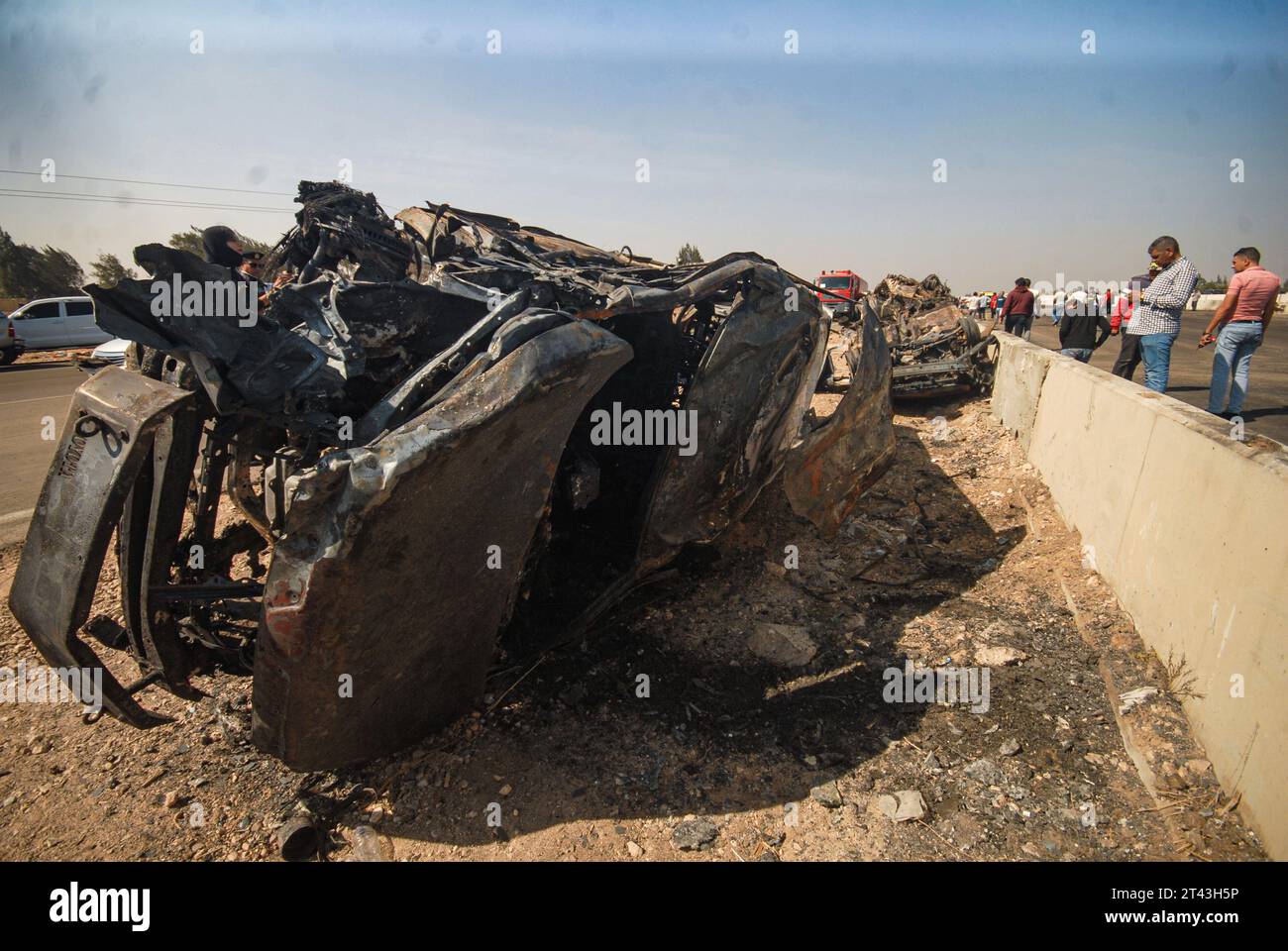 Egypt. 28th Oct, 2023. A view of burnt vehicles following a traffic ...