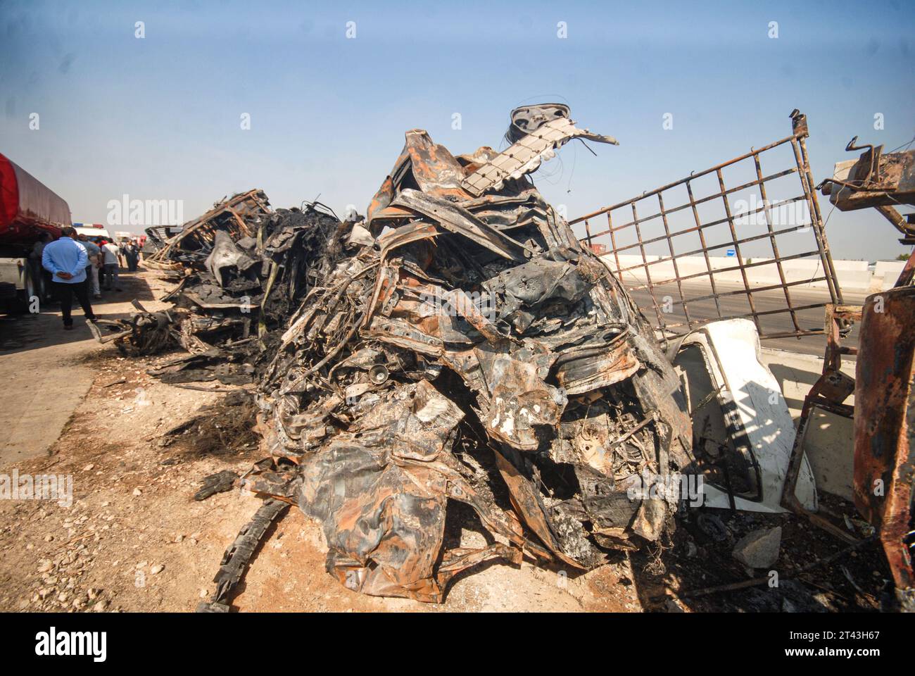 Egypt. 28th Oct, 2023. A view of burnt vehicles following a traffic ...