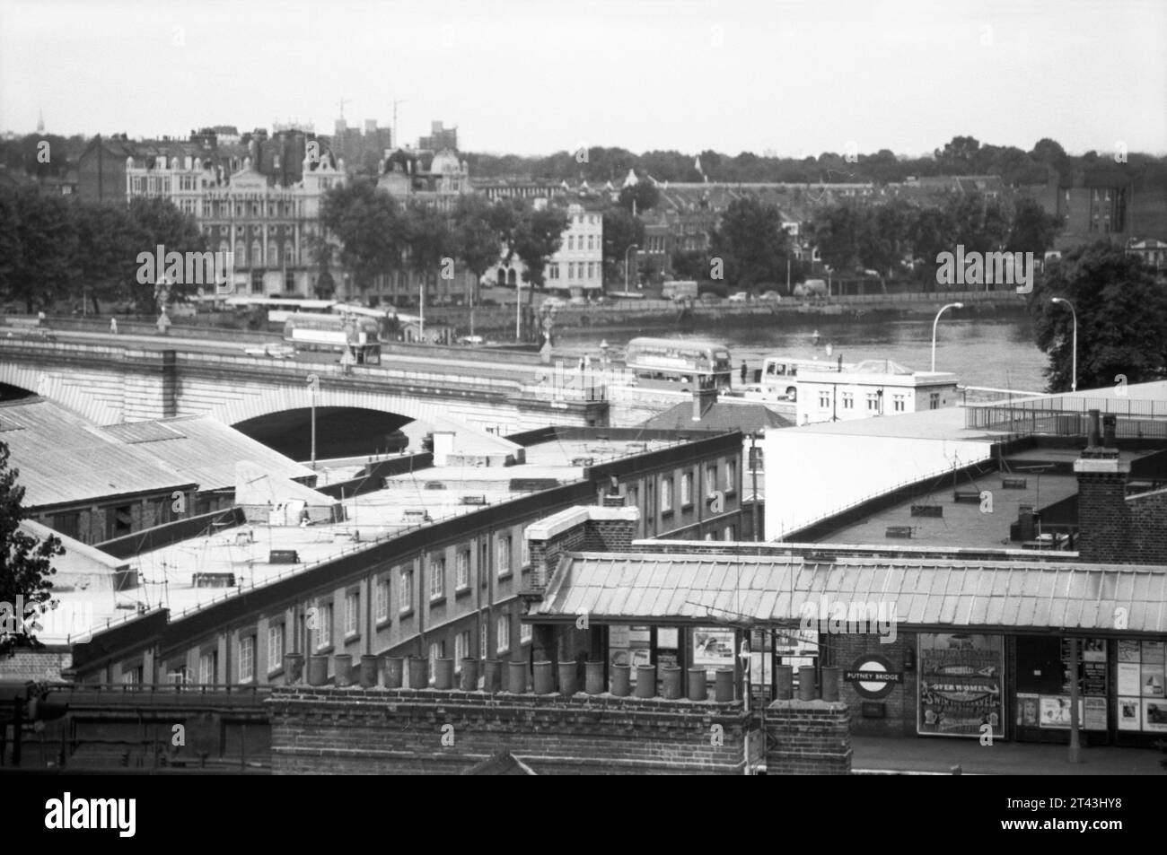1970s london skyline hi-res stock photography and images - Alamy
