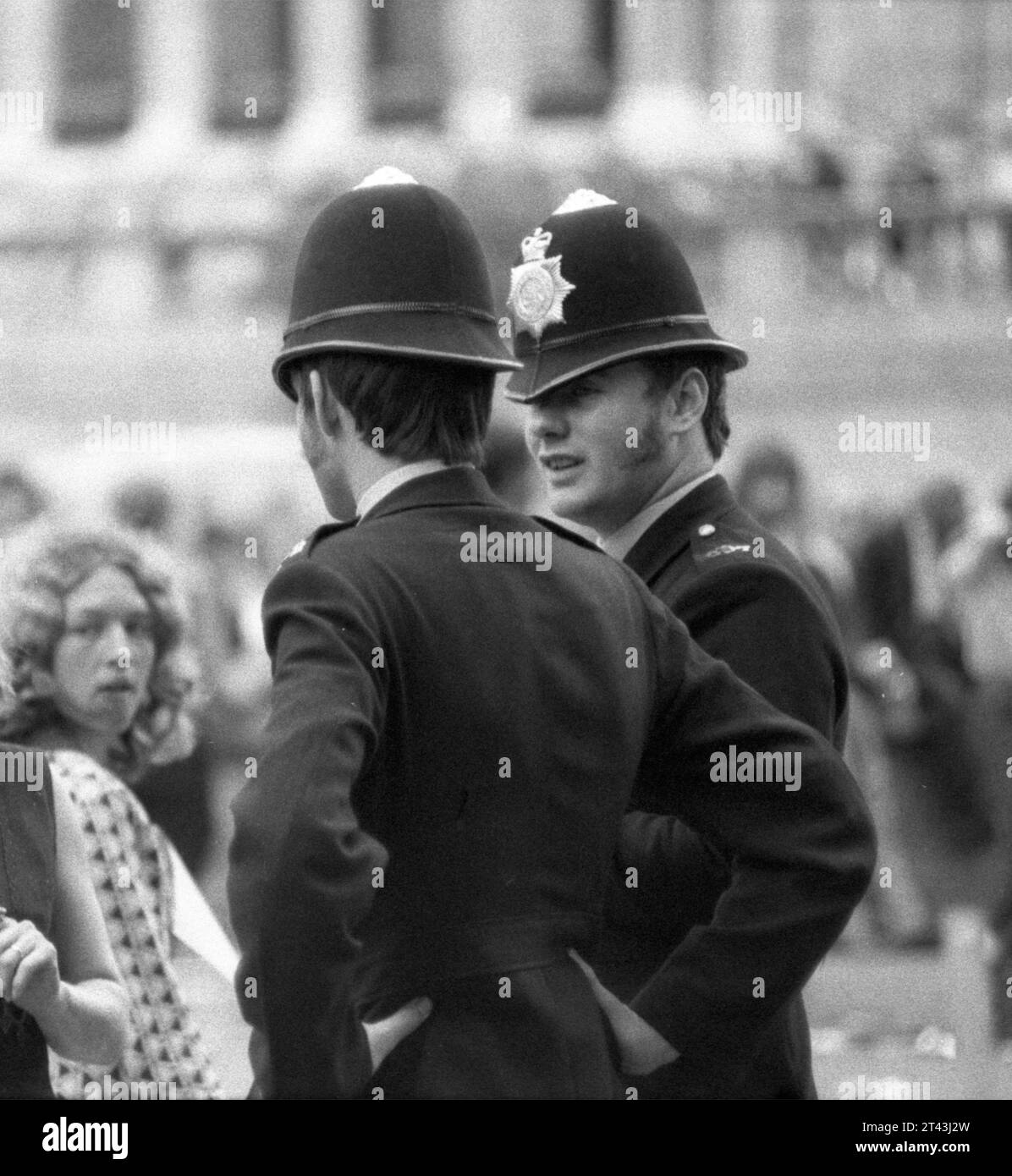 Street london england 1971 hi-res stock photography and images - Alamy
