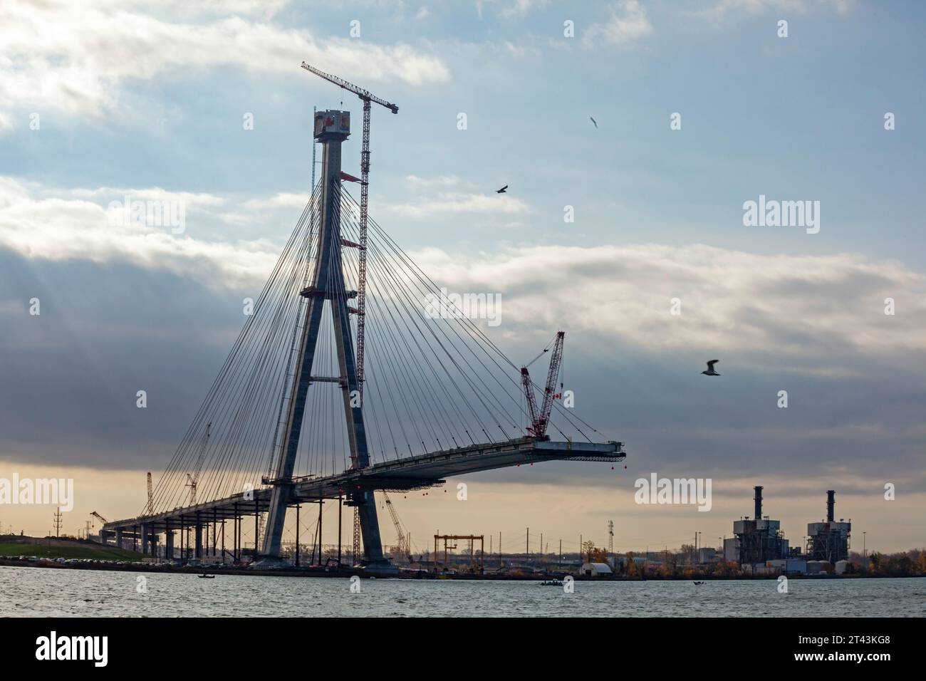 Detroit, Michigan, USA. 27th Oct, 2023. Construction of the Canadian ...