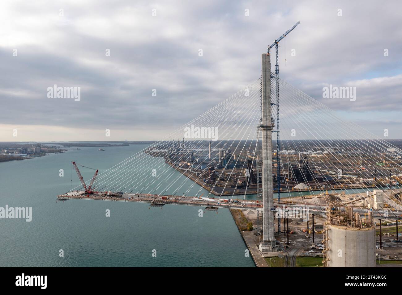 Detroit, Michigan, USA. 27th Oct, 2023. Construction of the Gordie Howe ...