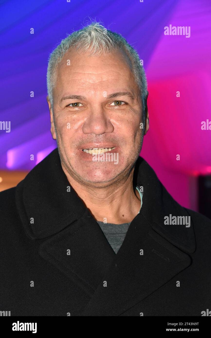 Dave Kaufmann Saenger Musiker Schauspieler Muenchen 26.10.2023 Froettmaning LUMAGICA ...