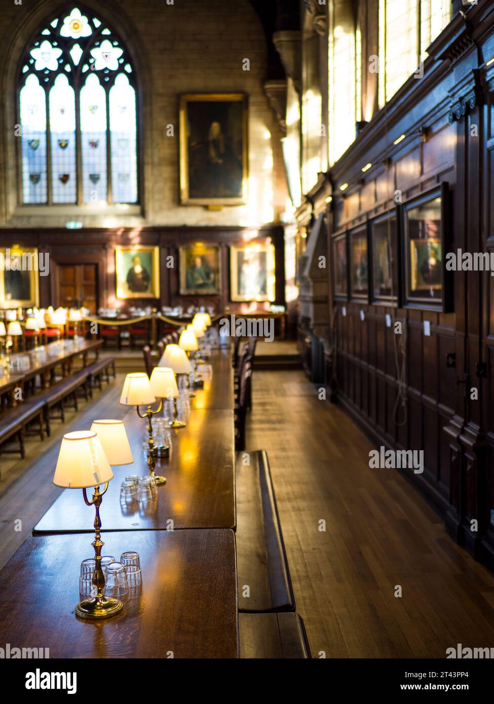 Oxford college dining hall hi-res stock photography and images - Alamy