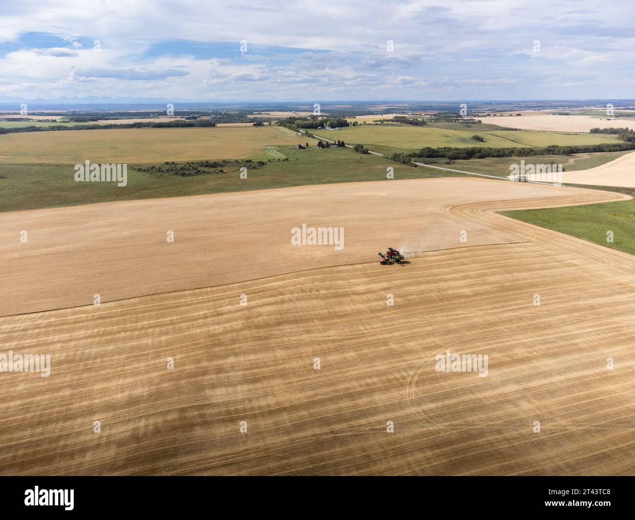 Dust trail hi-res stock photography and images - Alamy