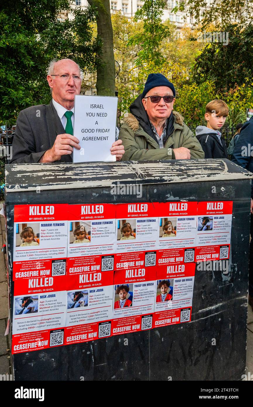 London, UK. 28th Oct, 2023. Someone suggests a Good friday agreement ...