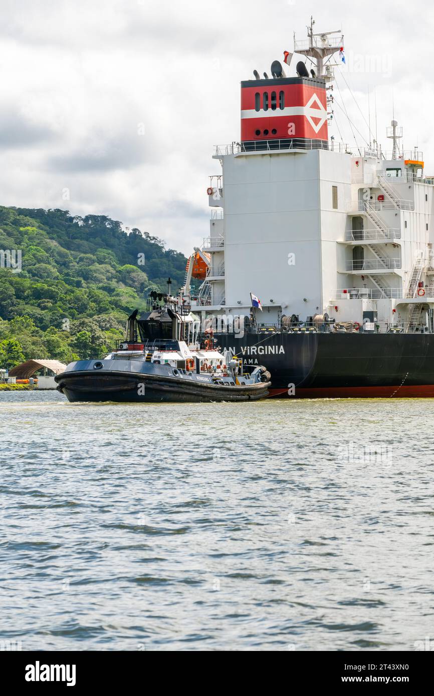 A container Ship on the Panama Canal with its Pilot Boat - Close View ...
