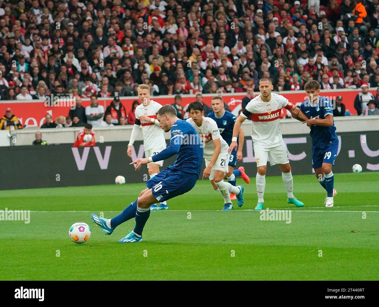 Stuttgart, Deutschland. 28th Oct, 2023. 10/28/2023, MHPArena, Stuttgart, GER, 1.FBL, VfB ...