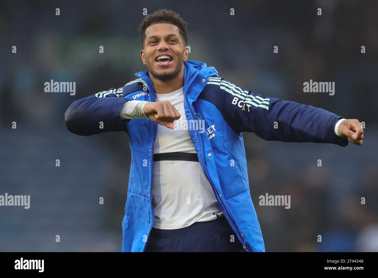 Georgina Rutter #24 of Leeds United does the Leeds salute to the fans ...