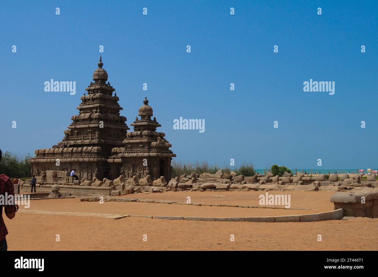 fantastic art design of monolithic famous Shore Temple near ...