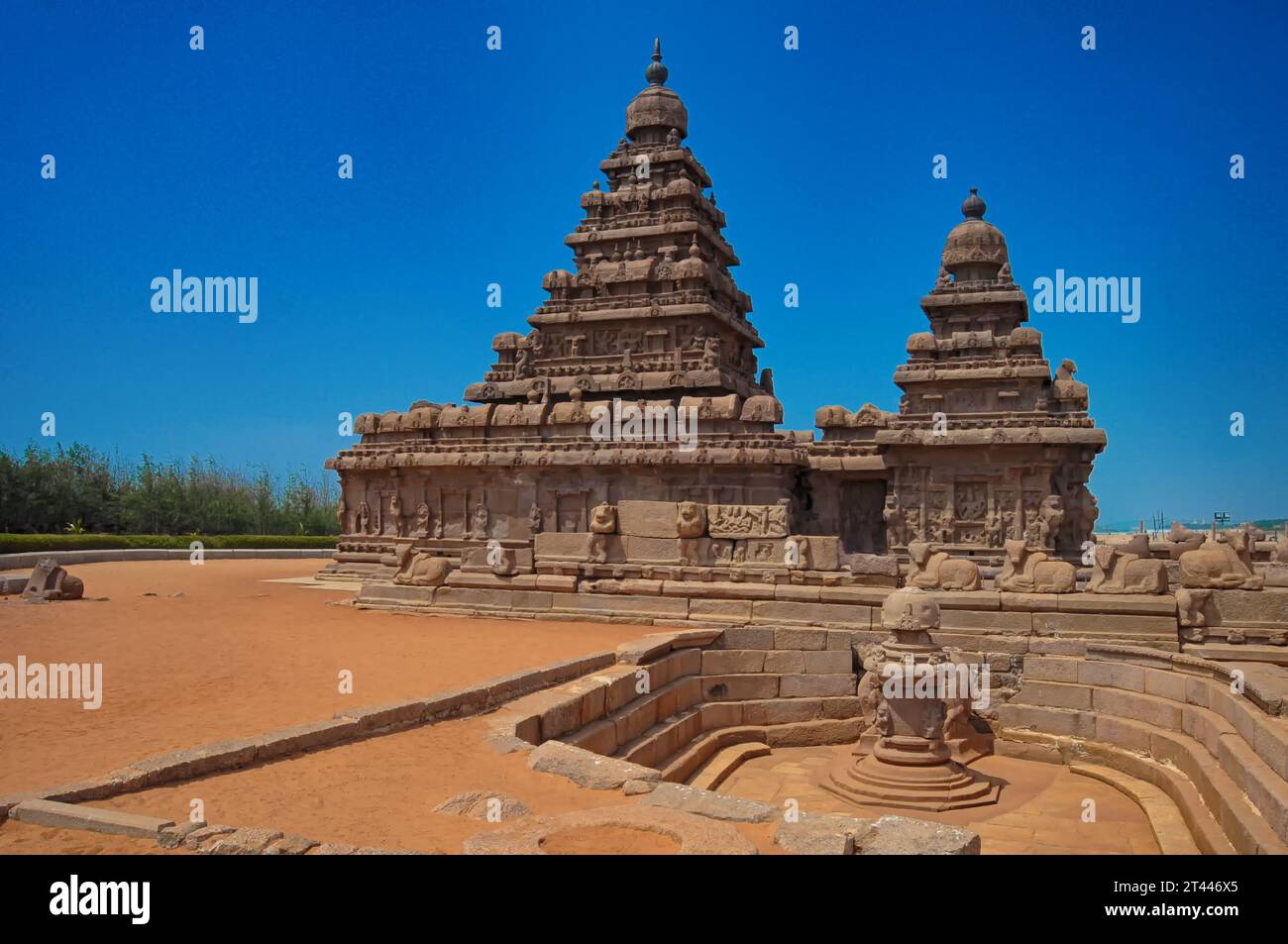 fantastic art design of monolithic famous Shore Temple near ...