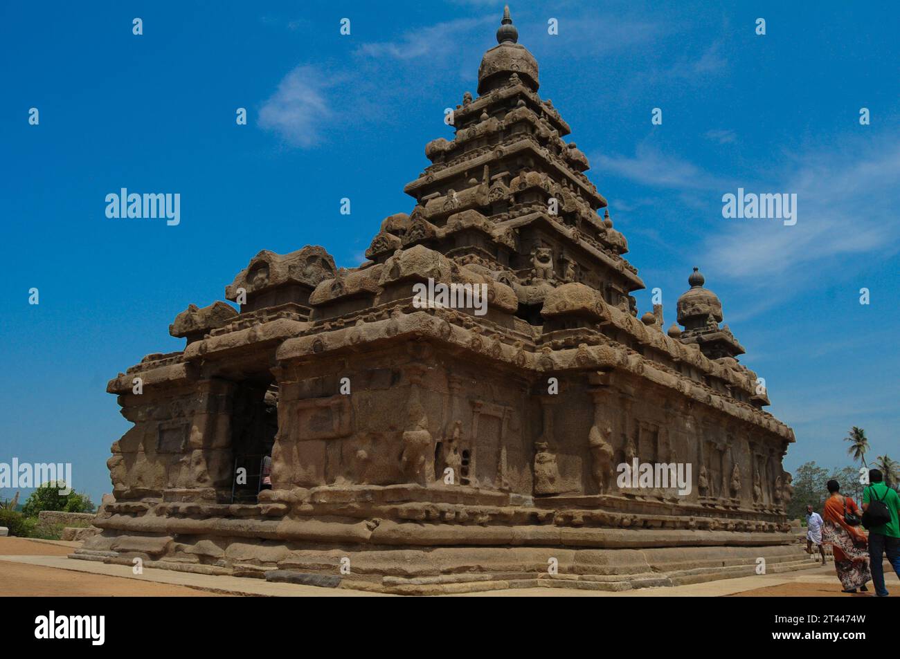 fantastic art design of monolithic famous Shore Temple near ...