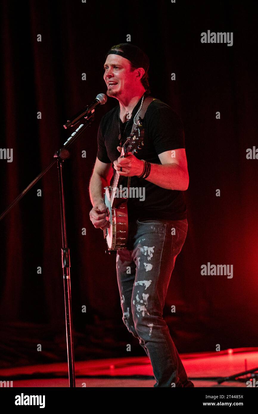 JJ Hunter of The Canadian Country Music group the Hunter Brothers performs during the "Burn Down ...