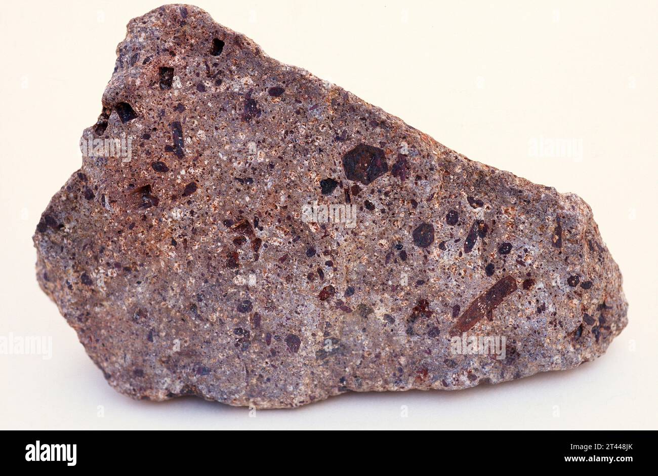 Porphyry is a texture heterocrystalline typical of the volcanic and ...