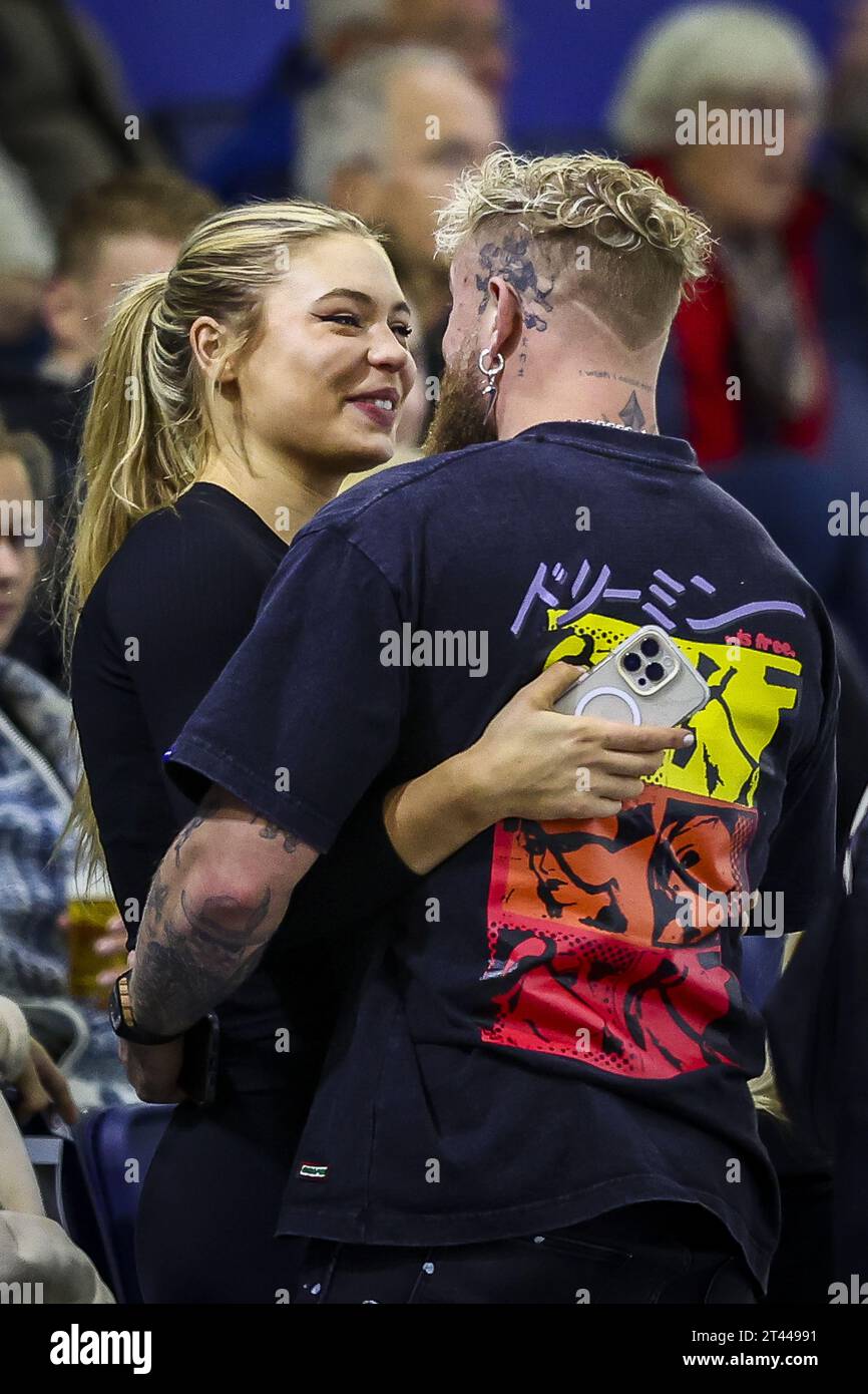 Jutta leerdam jake paul hi-res stock photography and images - Alamy