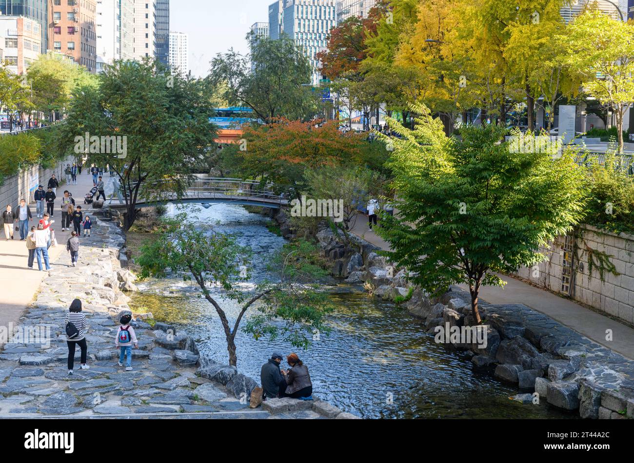 Peoples are seen visiting Cheonggyecheon in central Seoul ...